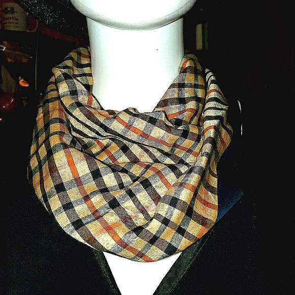 Daks | Accessories | Clasaic Vintage Daks Blue Tan Scarf | Poshmark